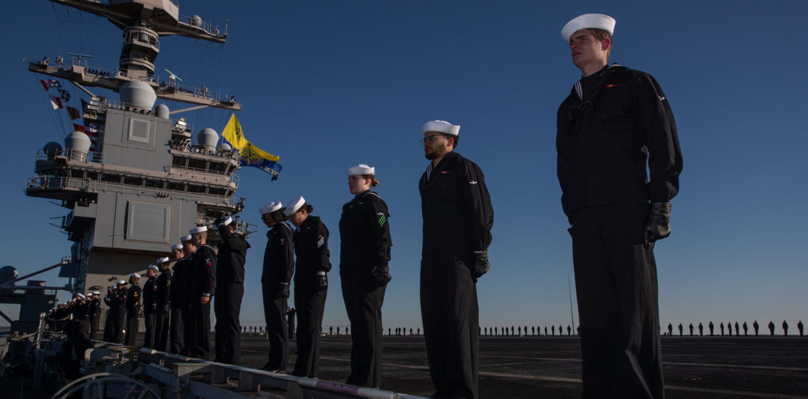 Navy offers voluntary extensions to sailors separating during shutdown ...